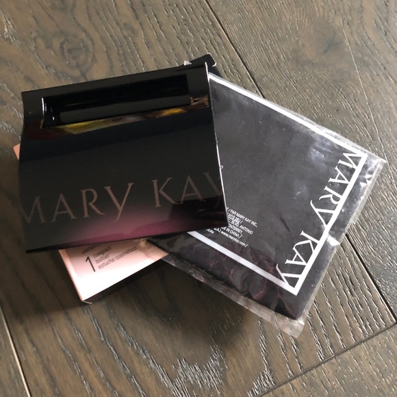Mary Kay | Makeup | Mary Kay Compact With Protective Cover | Poshmark
